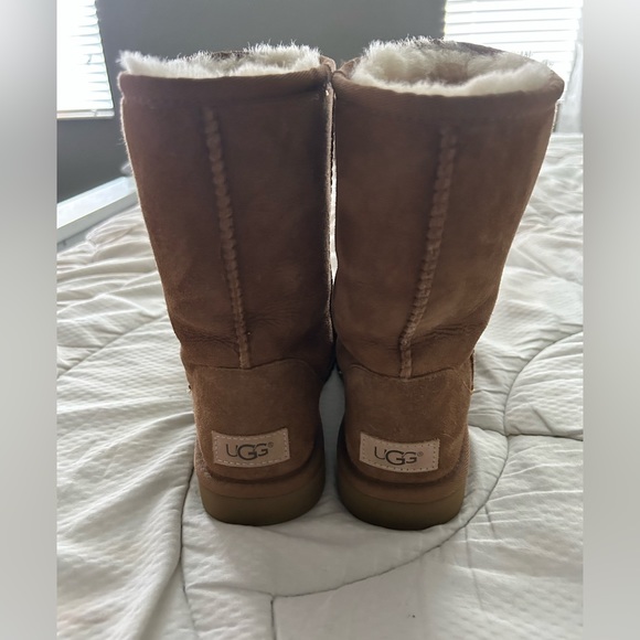 UGG | Shoes | Classic Short Ii Uggs | Poshmark